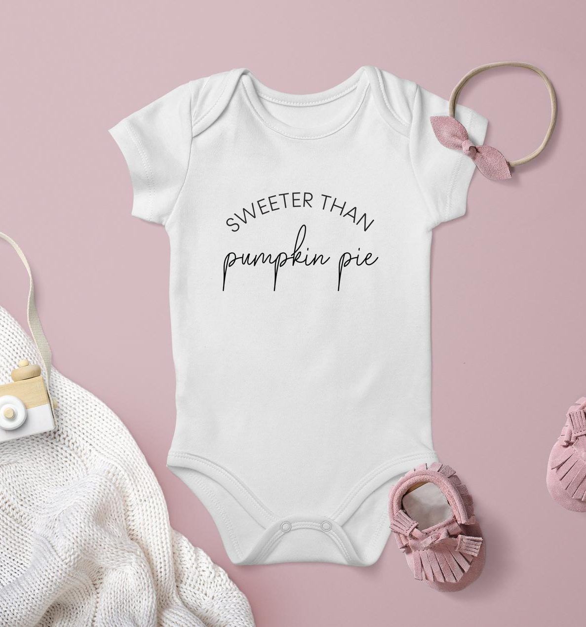 10 Adorable Baby's First Thanksgiving Outfits - DIY Darlin'