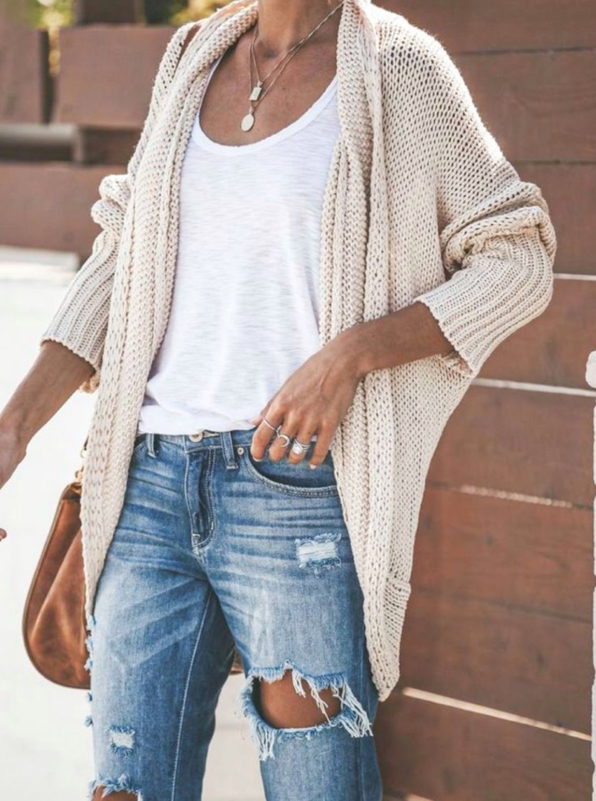 Long Cardigan Outfit Ideas for Early Spring - DIY Darlin'