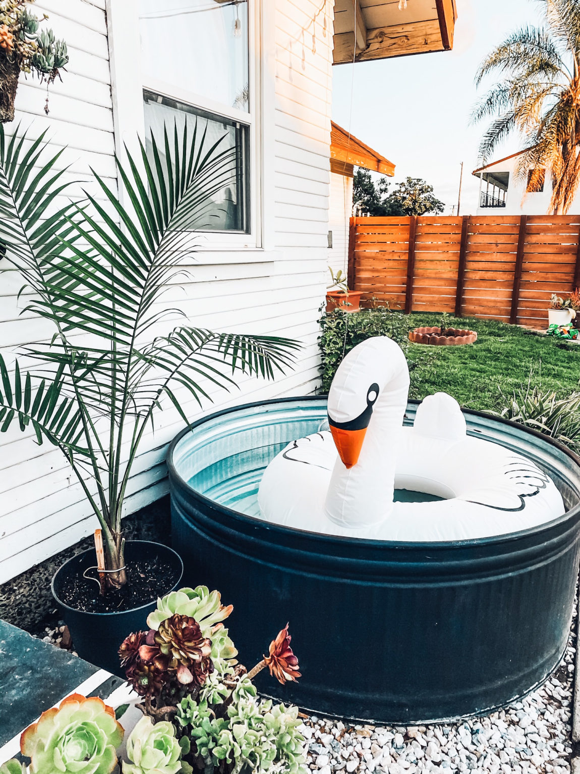 10 of The Best DIY Stock Tank Ideas for Summer - DIY Darlin'