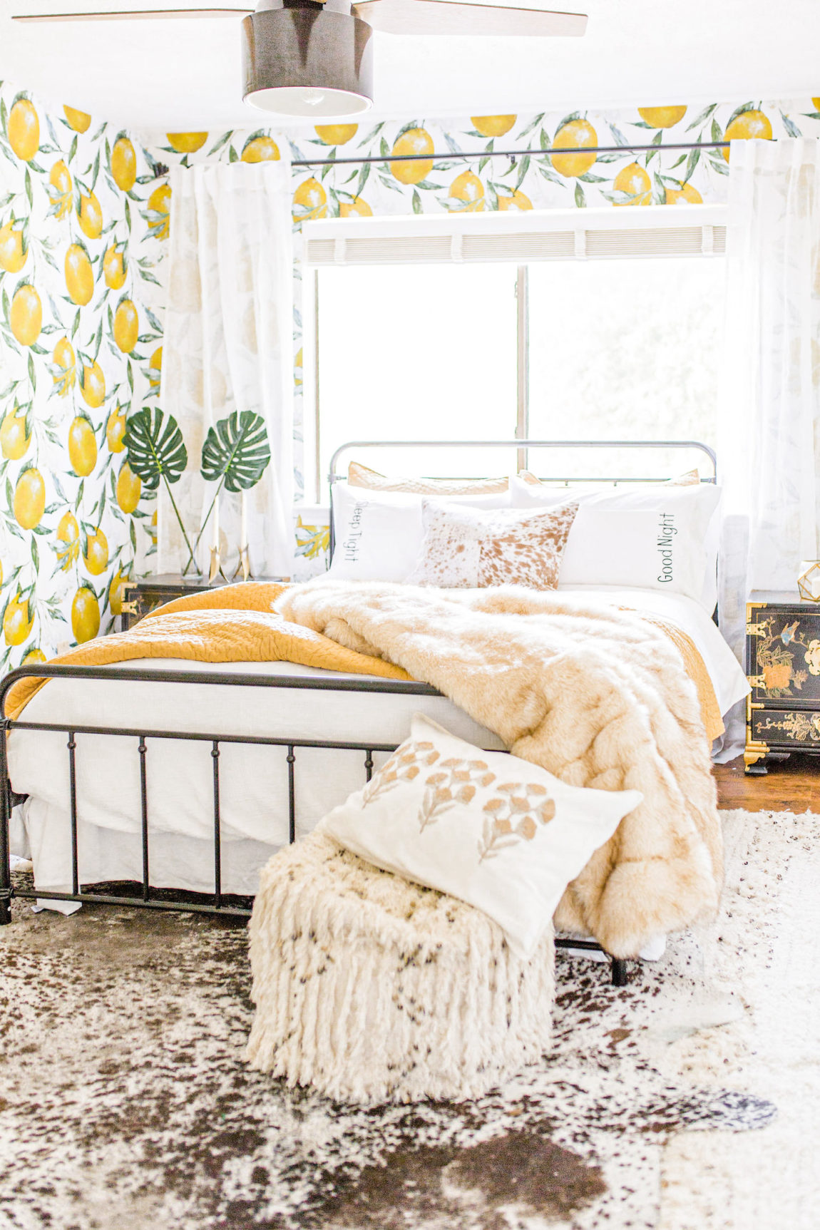 The Sweetest Lemon Home Decor Ideas For Summer - DIY Darlin'