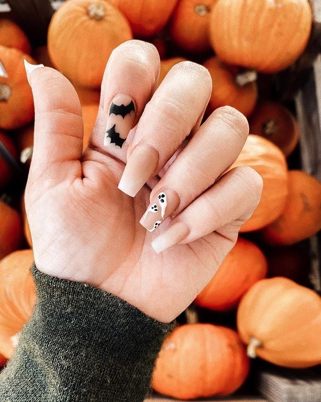 Ghost Nail Art Ideas For Halloween